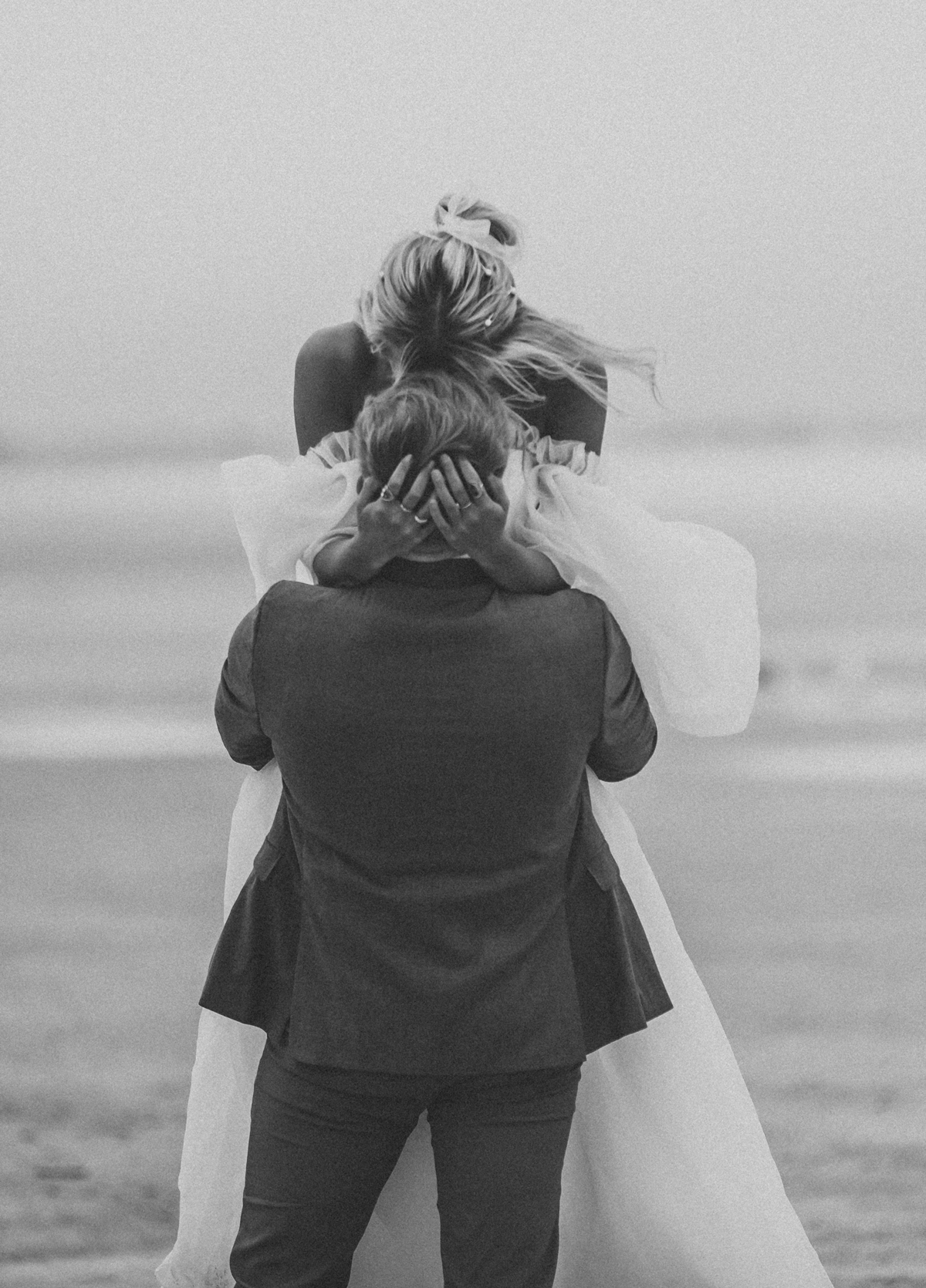 5 TIPS FOR WRITING AUTHENTIC WEDDING VOWS